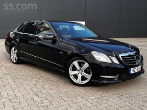 Black Mercedes-Benz E 220 2012 in Riga, with an engine capacity of 2.20 L and mileage of 332 thousand km for 7000 €, photo  on AUTOMOTO.COM.LV