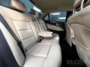 Black Mercedes-Benz E 220 2012 in Riga, with an engine capacity of 2.20 L and mileage of 332 thousand km for 7000 €, photo 23 on AUTOMOTO.COM.LV