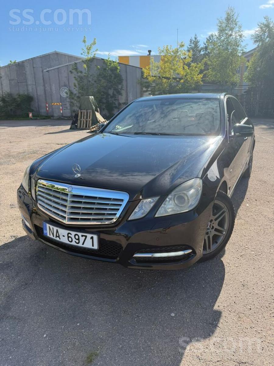 Melns Mercedes-Benz E 220 2012 Rīga, ar dzinēja tilpumu 2.20 L un nobraukumu 432 tūkst. km par 7500 €, foto 1 vietnē AUTOMOTO.COM.LV