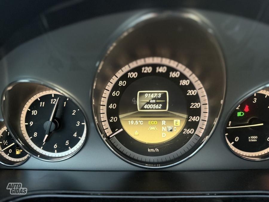 Черный Мерседес E 220 2012 в Каунас, объемом двигателя 2.20 л и пробегом 401 тыс. км за 6800 €, фото 16 на AUTOMOTO.COM.LV