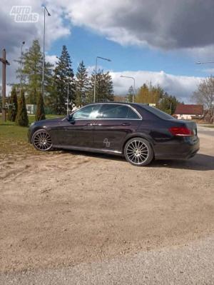 Черный Мерседес E 220 2013 в Вильнюс, объемом двигателя 2.10 л и пробегом 427 тыс. км за 9000 €, фото 7 на AUTOMOTO.COM.LV