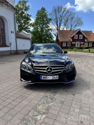 Черный Мерседес E 220 2013 в Талси, объемом двигателя 2.20 л и пробегом 255 тыс. км за 12900 €, фото 3 на AUTOMOTO.COM.LV
