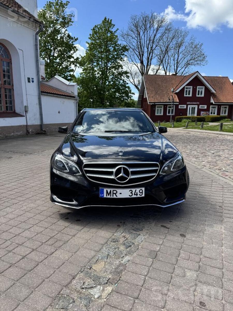 Черный Мерседес E 220 2013 в Талси, объемом двигателя 2.20 л и пробегом 255 тыс. км за 12900 €, фото 3 на AUTOMOTO.COM.LV