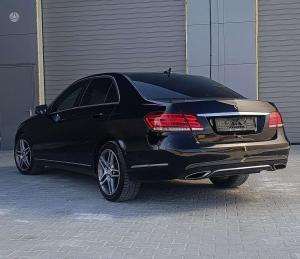 Черный Мерседес E 220 2013 в Каунас, объемом двигателя 2.14 л и пробегом 283 тыс. км за 8300 €, фото 3 на AUTOMOTO.COM.LV