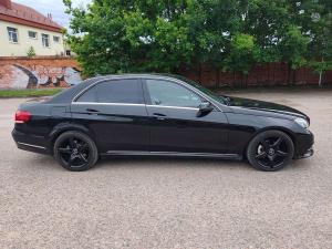 Melns Mercedes-Benz E 220 2013 Šauļi, ar dzinēja tilpumu 2.10 L un nobraukumu 353 tūkst. km par 8600 €, foto 8 vietnē AUTOMOTO.COM.LV