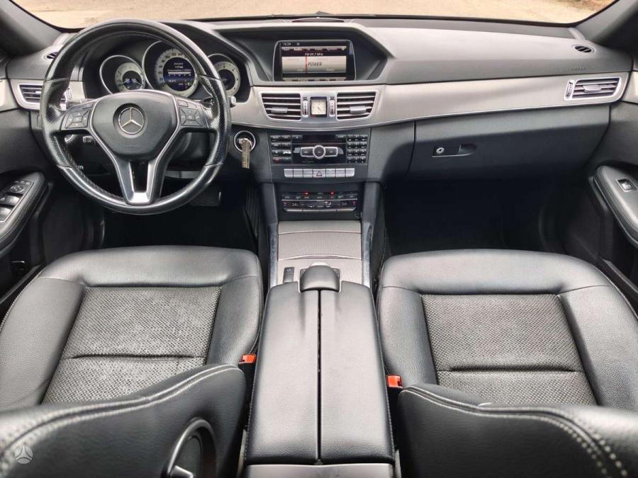 Melns Mercedes-Benz E 220 2013 Šauļi, ar dzinēja tilpumu 2.10 L un nobraukumu 353 tūkst. km par 8600 €, foto 10 vietnē AUTOMOTO.COM.LV