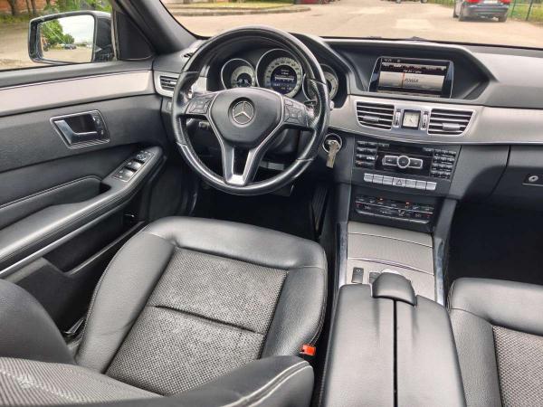 Melns Mercedes-Benz E 220 2013 Šauļi, ar dzinēja tilpumu 2.10 L un nobraukumu 353 tūkst. km par 8600 €, foto 10 vietnē AUTOMOTO.COM.LV