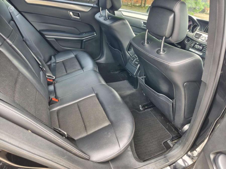 Melns Mercedes-Benz E 220 2013 Šauļi, ar dzinēja tilpumu 2.10 L un nobraukumu 353 tūkst. km par 8600 €, foto 15 vietnē AUTOMOTO.COM.LV