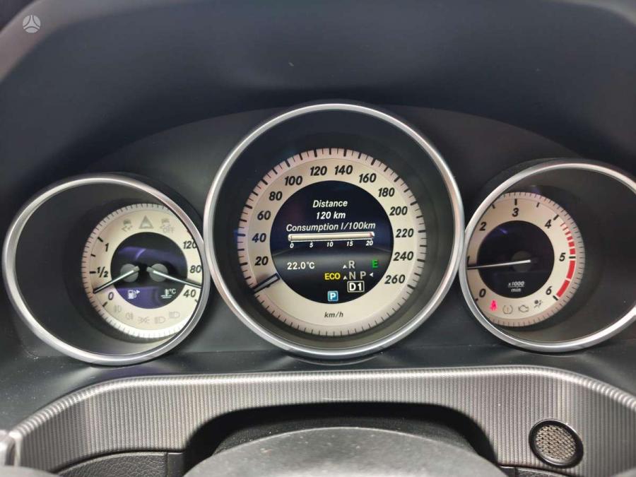 Melns Mercedes-Benz E 220 2013 Šauļi, ar dzinēja tilpumu 2.10 L un nobraukumu 353 tūkst. km par 8600 €, foto 20 vietnē AUTOMOTO.COM.LV