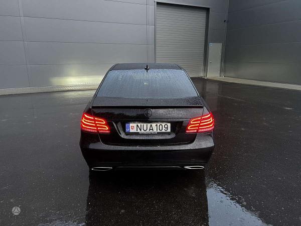 Черный Мерседес E 220 2013 в Каунас, объемом двигателя 2.14 л и пробегом 315 тыс. км за 7995 €, фото 7 на AUTOMOTO.COM.LV