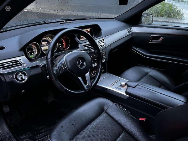 Черный Мерседес E 220 2013 в Каунас, объемом двигателя 2.14 л и пробегом 315 тыс. км за 7995 €, фото 10 на AUTOMOTO.COM.LV