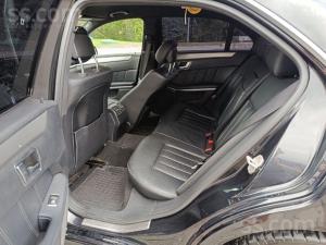 Melns Mercedes-Benz E 220 2013 Rīga, ar dzinēja tilpumu 2.20 L un nobraukumu 320 tūkst. km par 7900 €, foto 19 vietnē AUTOMOTO.COM.LV