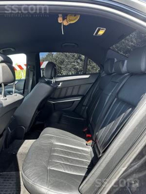 Melns Mercedes-Benz E 220 2013 Rīga, ar dzinēja tilpumu 2.20 L un nobraukumu 328 tūkst. km par 10999 €, foto 17 vietnē AUTOMOTO.COM.LV