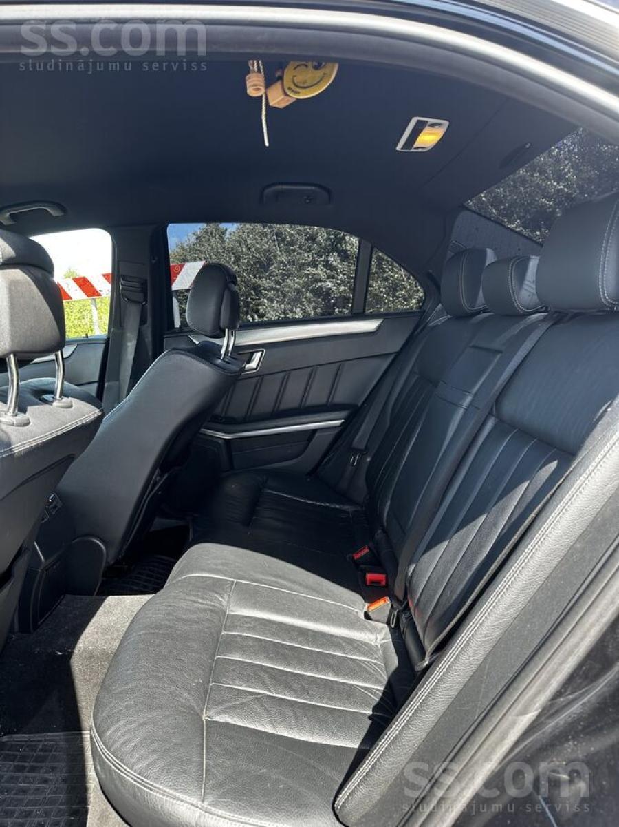 Melns Mercedes-Benz E 220 2013 Rīga, ar dzinēja tilpumu 2.20 L un nobraukumu 328 tūkst. km par 10999 €, foto 17 vietnē AUTOMOTO.COM.LV