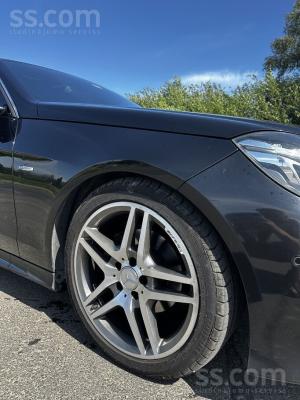 Melns Mercedes-Benz E 220 2013 Rīga, ar dzinēja tilpumu 2.20 L un nobraukumu 328 tūkst. km par 10999 €, foto 18 vietnē AUTOMOTO.COM.LV