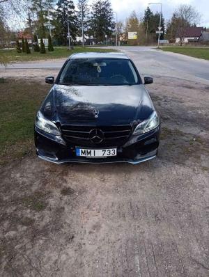 Черный Мерседес E 220 2013 в Вильнюс, объемом двигателя 2.20 л и пробегом 430 тыс. км за 7700 €, фото 4 на AUTOMOTO.COM.LV