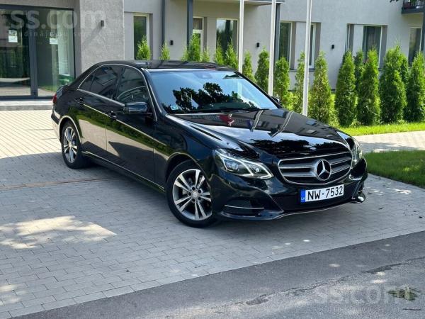 Black Mercedes-Benz E 220 2014 in Riga, with an engine capacity of 2.20 L and mileage of 167 thousand km for 9000 €, photo 1 on AUTOMOTO.COM.LV