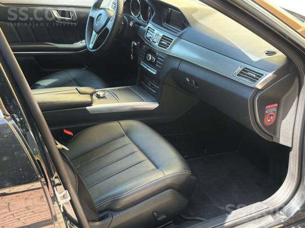 Black Mercedes-Benz E 220 2014 in Riga, with an engine capacity of 2.20 L and mileage of 167 thousand km for 9000 €, photo 5 on AUTOMOTO.COM.LV