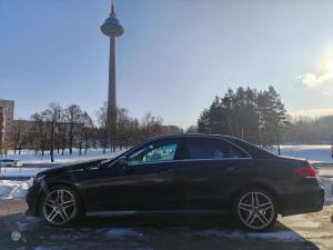 Black Mercedes-Benz E 220 2014 in Vilnius, with an engine capacity of 2.14 L and mileage of 307 thousand km for 7250 €, photo 2 on AUTOMOTO.COM.LV
