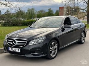 Черный Мерседес E 220 2014 в Каунас, объемом двигателя 2.20 л и пробегом 373 тыс. км за 8500 €, фото 3 на AUTOMOTO.COM.LV