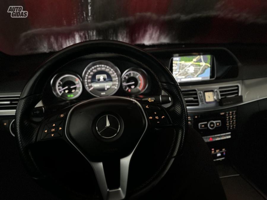 Черный Мерседес E 220 2014 в Каунас, объемом двигателя 2.20 л и пробегом 373 тыс. км за 8500 €, фото 17 на AUTOMOTO.COM.LV