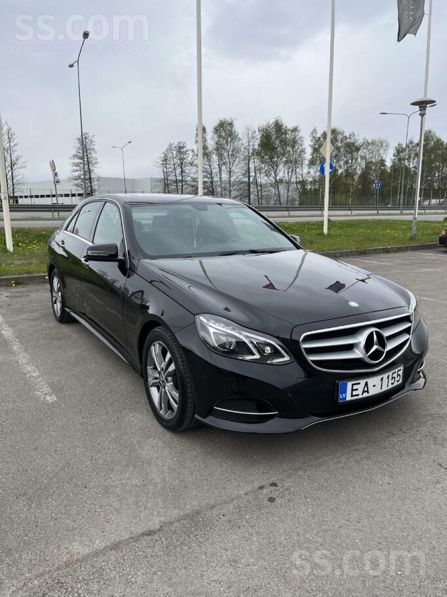 Black Mercedes-Benz E 220 2014 in Riga, with an engine capacity of 2.20 L and mileage of 223 thousand km for 18300 €, photo 1 on AUTOMOTO.COM.LV