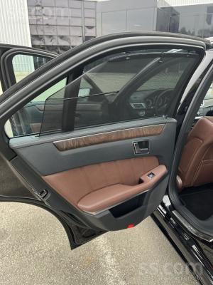 Black Mercedes-Benz E 220 2014 in Riga, with an engine capacity of 2.20 L and mileage of 223 thousand km for 18300 €, photo 11 on AUTOMOTO.COM.LV