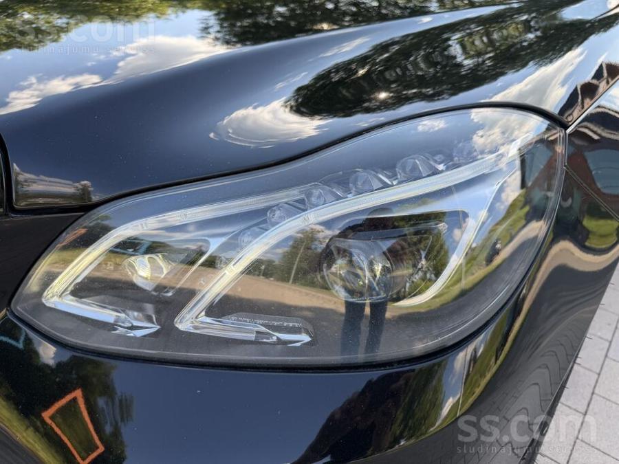 Black Mercedes-Benz E 220 2014 in Rezekne, with an engine capacity of 2.20 L and mileage of 283 thousand km for 10490 €, photo 20 on AUTOMOTO.COM.LV
