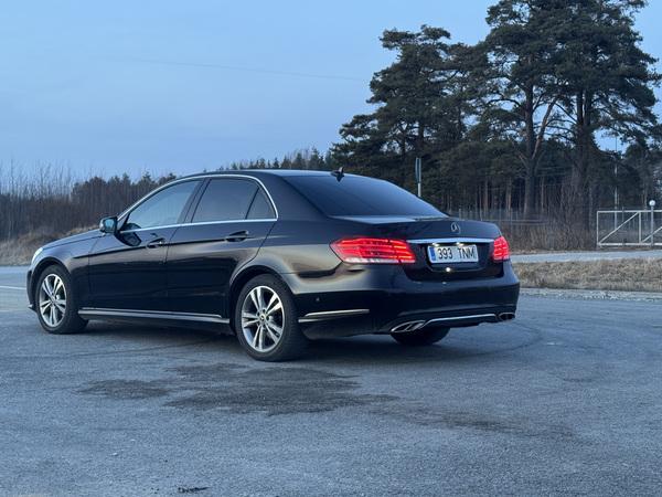 Melns Mercedes-Benz E 220 2014 Tallina, ar dzinēja tilpumu 2.20 L un nobraukumu 172 tūkst. km par 14500 €, foto 2 vietnē AUTOMOTO.COM.LV