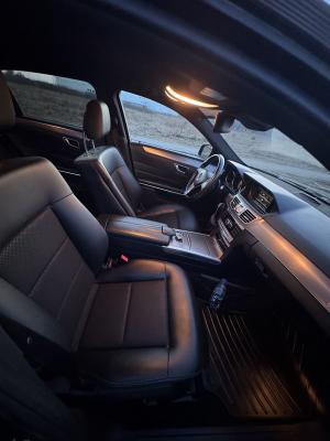 Melns Mercedes-Benz E 220 2014 Tallina, ar dzinēja tilpumu 2.20 L un nobraukumu 172 tūkst. km par 14500 €, foto 24 vietnē AUTOMOTO.COM.LV