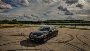 Black Mercedes-Benz E 220 2014 in Jurbarkas, with an engine capacity of 2.20 L and mileage of 289 thousand km for 8550 €, photo  on AUTOMOTO.COM.LV