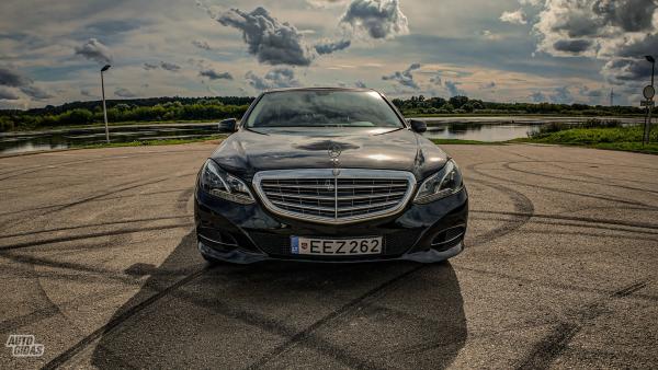 Melns Mercedes-Benz E 220 2014 Jurbarkas, ar dzinēja tilpumu 2.20 L un nobraukumu 289 tūkst. km par 8550 €, foto 6 vietnē AUTOMOTO.COM.LV