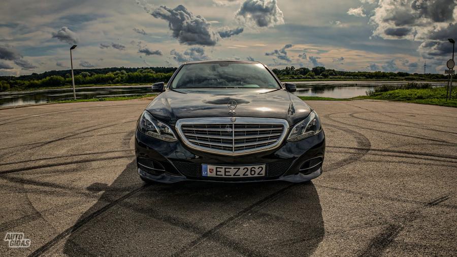 Melns Mercedes-Benz E 220 2014 Jurbarkas, ar dzinēja tilpumu 2.20 L un nobraukumu 289 tūkst. km par 8550 €, foto 6 vietnē AUTOMOTO.COM.LV
