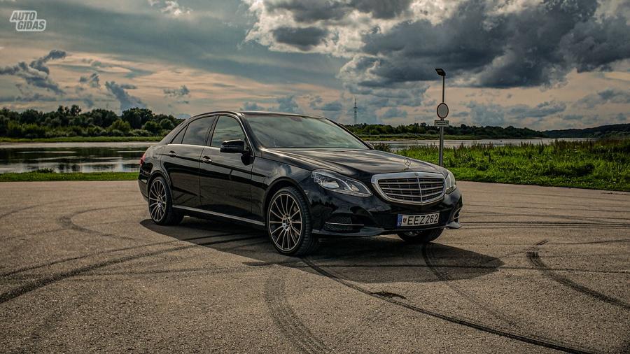 Melns Mercedes-Benz E 220 2014 Jurbarkas, ar dzinēja tilpumu 2.20 L un nobraukumu 289 tūkst. km par 8550 €, foto 7 vietnē AUTOMOTO.COM.LV