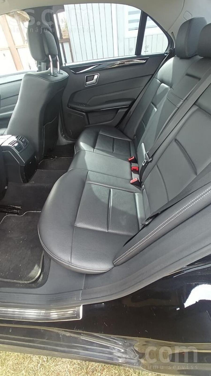 Black Mercedes-Benz E 220 2015 in Riga, with an engine capacity of 2.20 L and mileage of 220 thousand km for 13500 €, photo 9 on AUTOMOTO.COM.LV