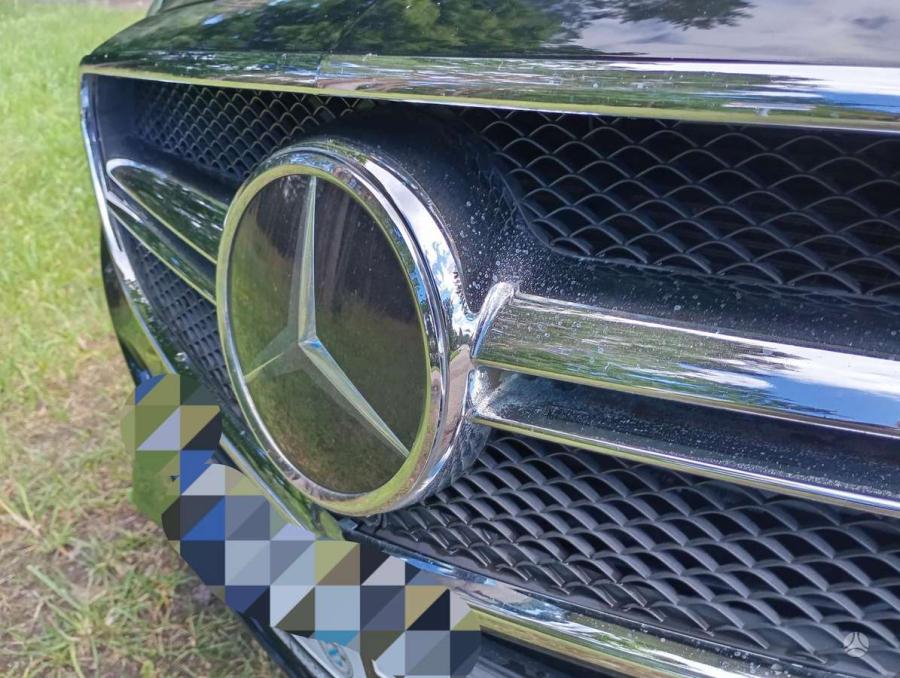 Black Mercedes-Benz E 220 2015 in Kaunas, with an engine capacity of 2.14 L and mileage of 272 thousand km for 10900 €, photo 11 on AUTOMOTO.COM.LV