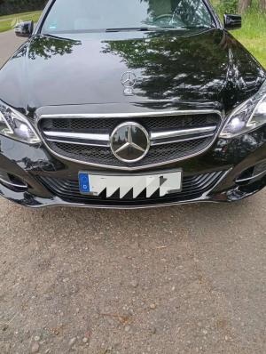 Black Mercedes-Benz E 220 2015 in Kaunas, with an engine capacity of 2.14 L and mileage of 272 thousand km for 10900 €, photo 13 on AUTOMOTO.COM.LV