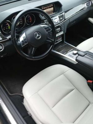 Black Mercedes-Benz E 220 2015 in Kaunas, with an engine capacity of 2.14 L and mileage of 272 thousand km for 10900 €, photo 21 on AUTOMOTO.COM.LV