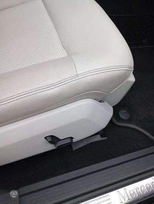 Black Mercedes-Benz E 220 2015 in Kaunas, with an engine capacity of 2.14 L and mileage of 272 thousand km for 10900 €, photo 30 on AUTOMOTO.COM.LV