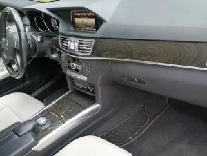 Black Mercedes-Benz E 220 2015 in Kaunas, with an engine capacity of 2.14 L and mileage of 272 thousand km for 10900 €, photo 31 on AUTOMOTO.COM.LV
