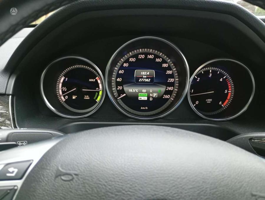 Black Mercedes-Benz E 220 2015 in Kaunas, with an engine capacity of 2.14 L and mileage of 272 thousand km for 10900 €, photo 43 on AUTOMOTO.COM.LV