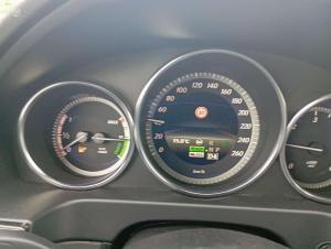 Black Mercedes-Benz E 220 2015 in Kaunas, with an engine capacity of 2.14 L and mileage of 272 thousand km for 10900 €, photo 44 on AUTOMOTO.COM.LV