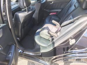 Black Mercedes-Benz E 220 2015 in Riga, with an engine capacity of 2.10 L and mileage of 308 thousand km for 13000 €, photo 7 on AUTOMOTO.COM.LV