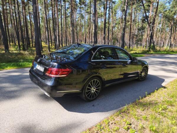 Черный Мерседес E 220 2015 в Рига, объемом двигателя 2.10 л и пробегом 0 тыс. км за 13200 €, фото 3 на AUTOMOTO.COM.LV