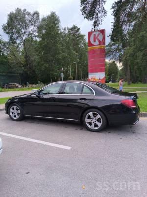 Melns Mercedes-Benz E 220 2016 Rīga, ar dzinēja tilpumu 2.00 L un nobraukumu 170 tūkst. km par 18000 €, foto 4 vietnē AUTOMOTO.COM.LV