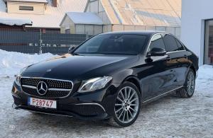 Black Mercedes-Benz E 220 2016 in Raseiniai, with an engine capacity of 2.14 L and mileage of 303 thousand km for 17600 €, photo 2 on AUTOMOTO.COM.LV
