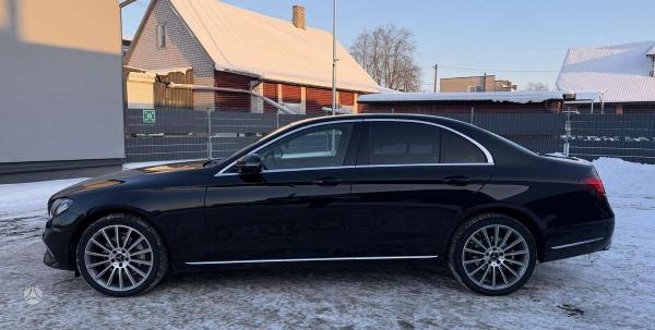 Melns Mercedes-Benz E 220 2016 Raseiniai, ar dzinēja tilpumu 2.14 L un nobraukumu 303 tūkst. km par 17600 €, foto 4 vietnē AUTOMOTO.COM.LV