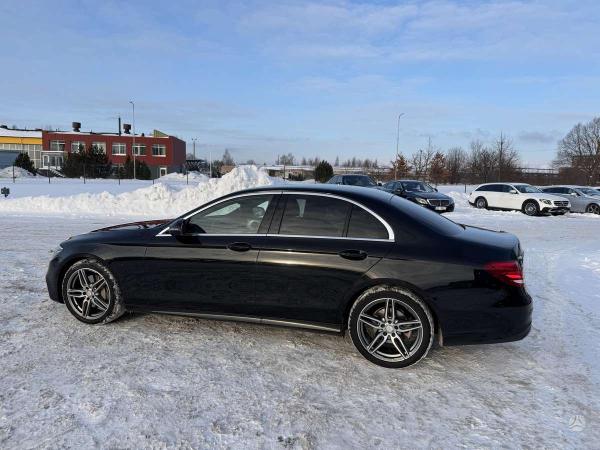Melns Mercedes-Benz E 220 2016 Telšiai, ar dzinēja tilpumu 1.95 L un nobraukumu 276 tūkst. km par 18300 €, foto 3 vietnē AUTOMOTO.COM.LV