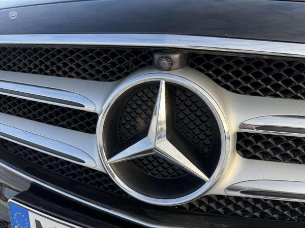 Черный Мерседес E 220 2016 в Тельшяй, объемом двигателя 1.95 л и пробегом 276 тыс. км за 18300 €, фото 11 на AUTOMOTO.COM.LV