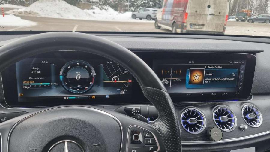 Melns Mercedes-Benz E 220 2016 Viļņa, ar dzinēja tilpumu 1.95 L un nobraukumu 274 tūkst. km par 17500 €, foto 9 vietnē AUTOMOTO.COM.LV